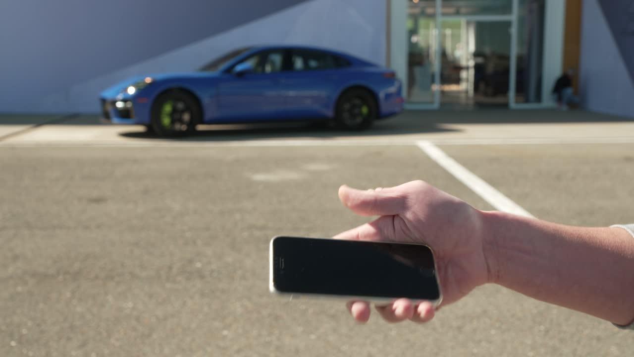 Active Ride Demonstration: Social Media - NewsTV Porsche